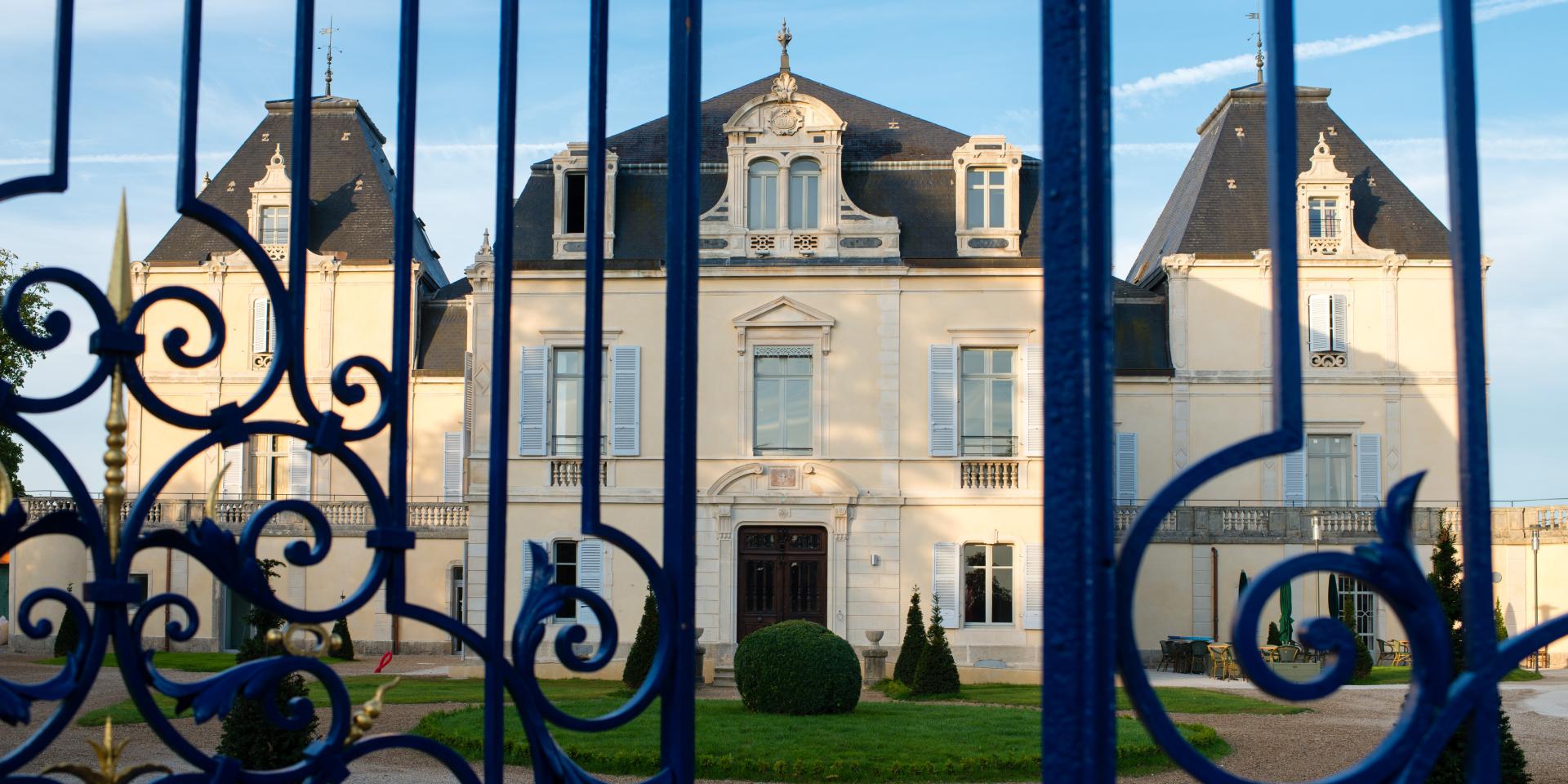 Your stay at the hotel in the heart of the vineyards | Beaune and the ...