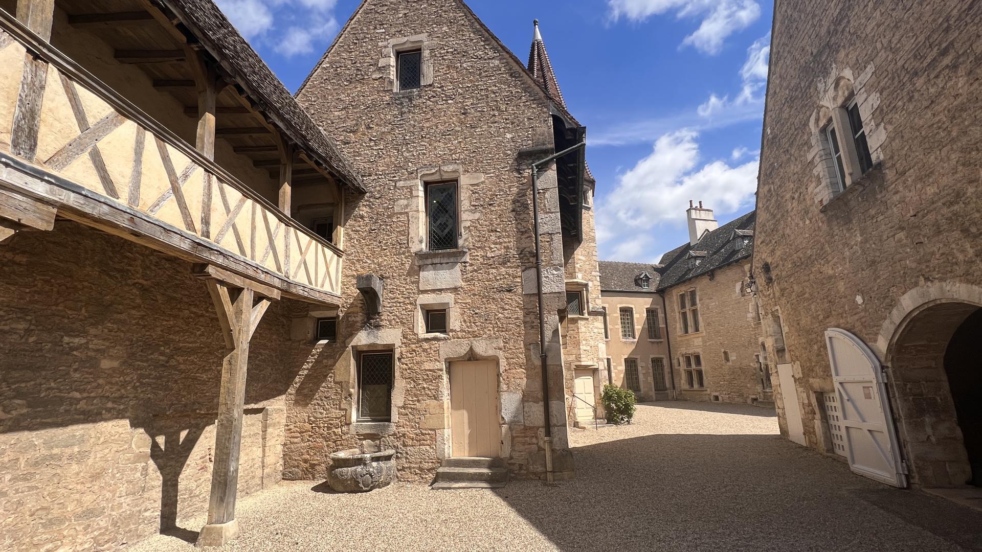 Beaune : unusual side for free | Beaune and the Beaune region Tourism ...
